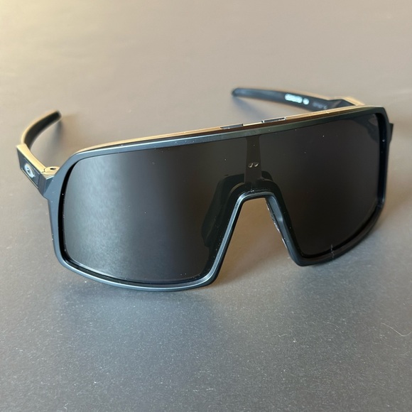Oakley | Accessories | Oakley Sutro S | Poshmark
